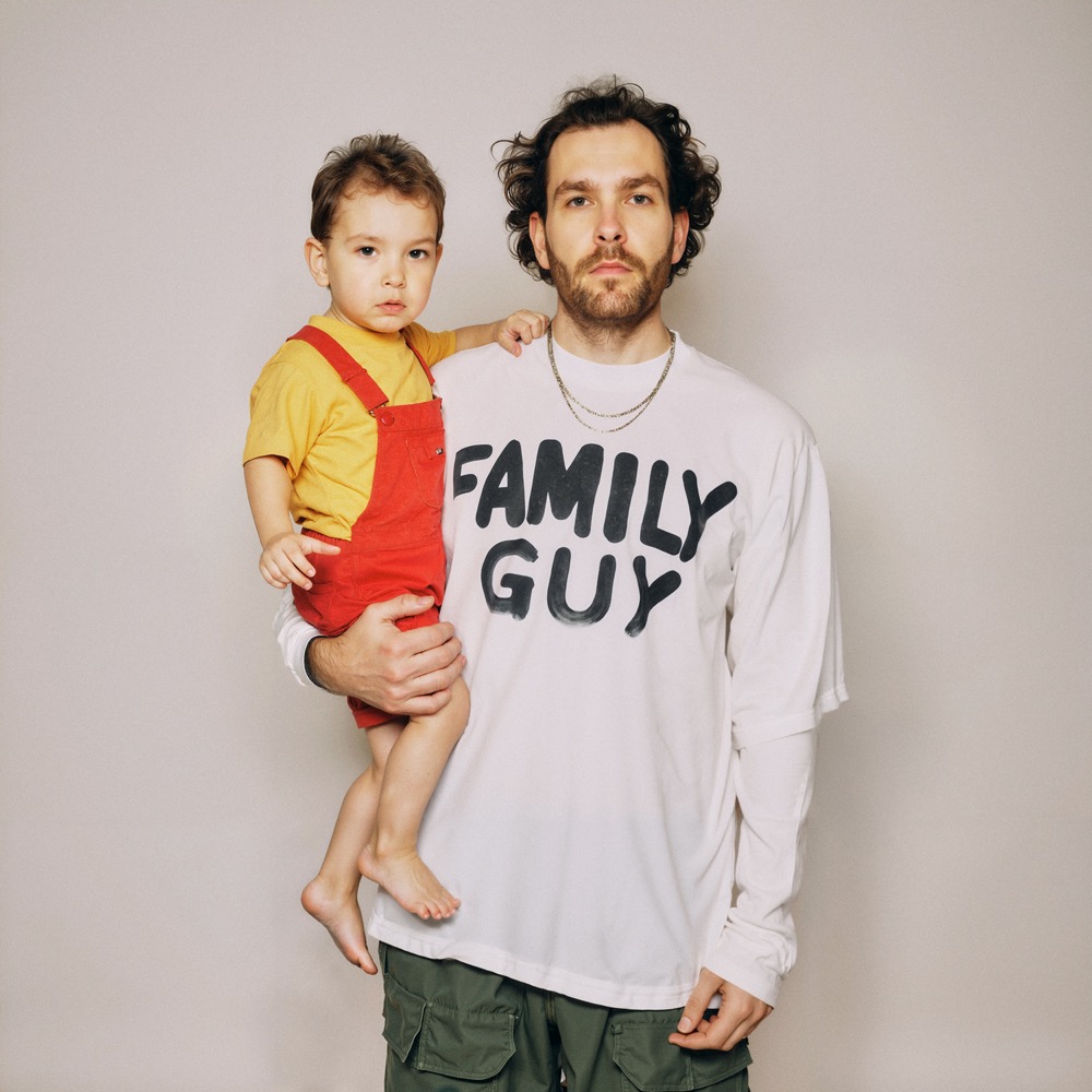 Gedz, GUNZ & Robert Dziedowicz - FAMILY GUY (Single) - Reviews - Album ...