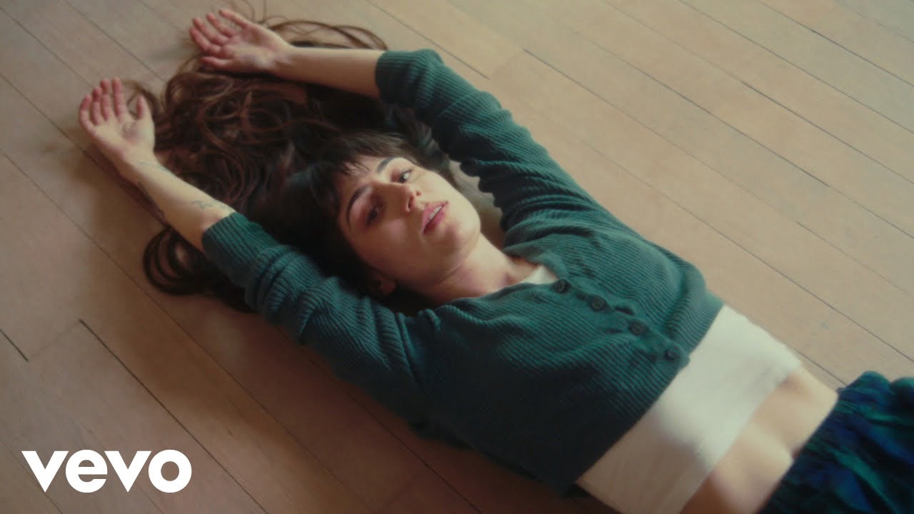 dodie - I'M FINE! (Music Video) - Reviews - Album of The Year