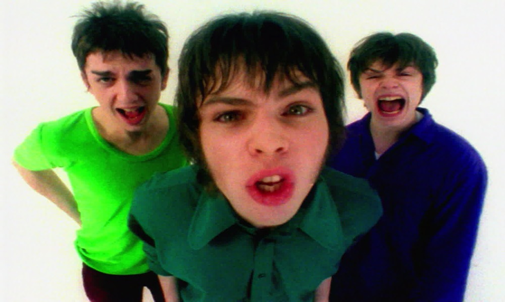 Supergrass - Mansize Rooster (Music Video) - Reviews - Album of The Year