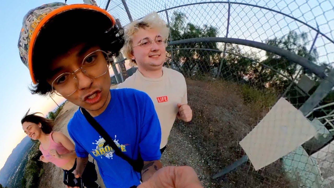 QUEEF JERKY - EMINEM TYPE FEET (Music Video) - Reviews - Album of The Year