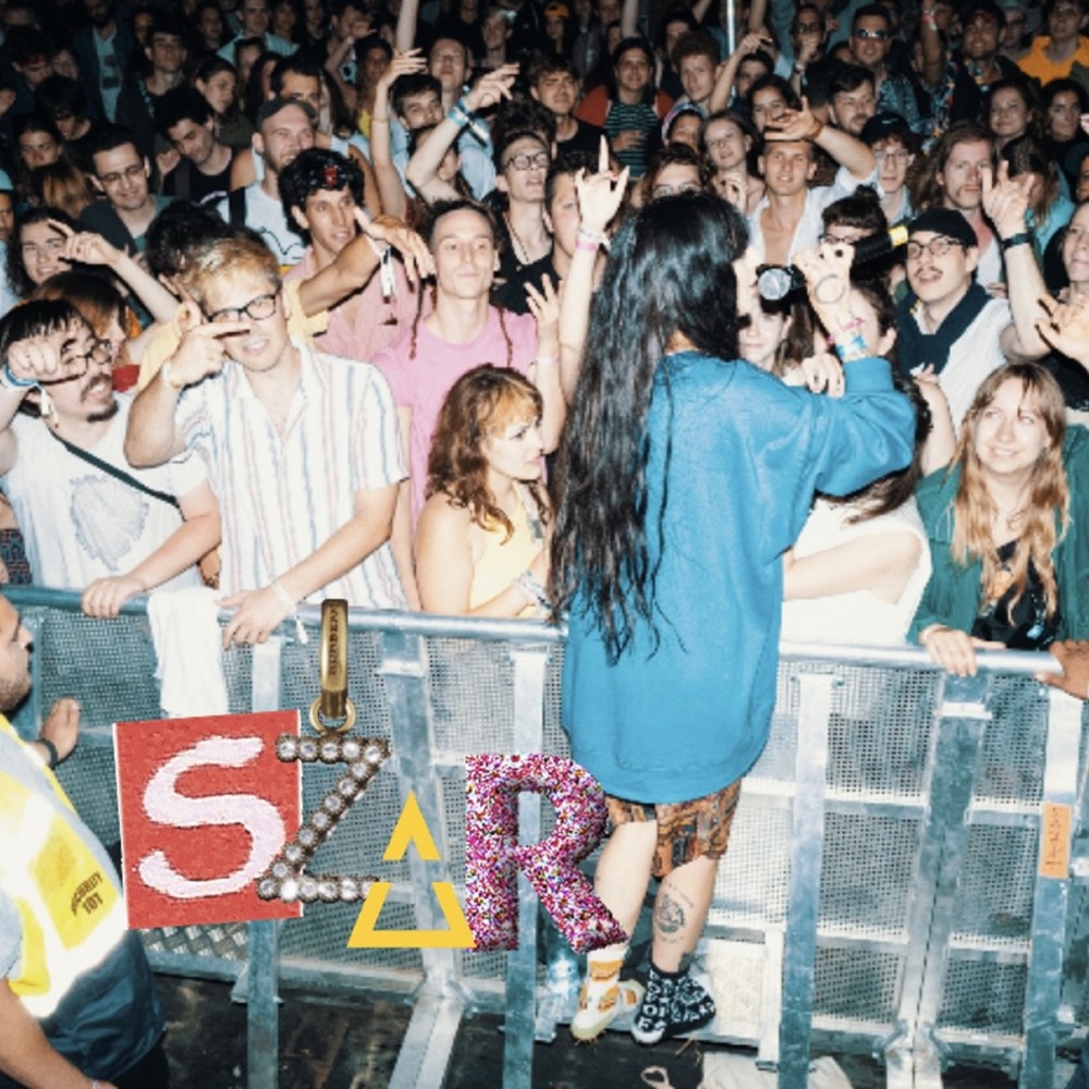 Sisi - Szar (Single) - Reviews - Album of The Year