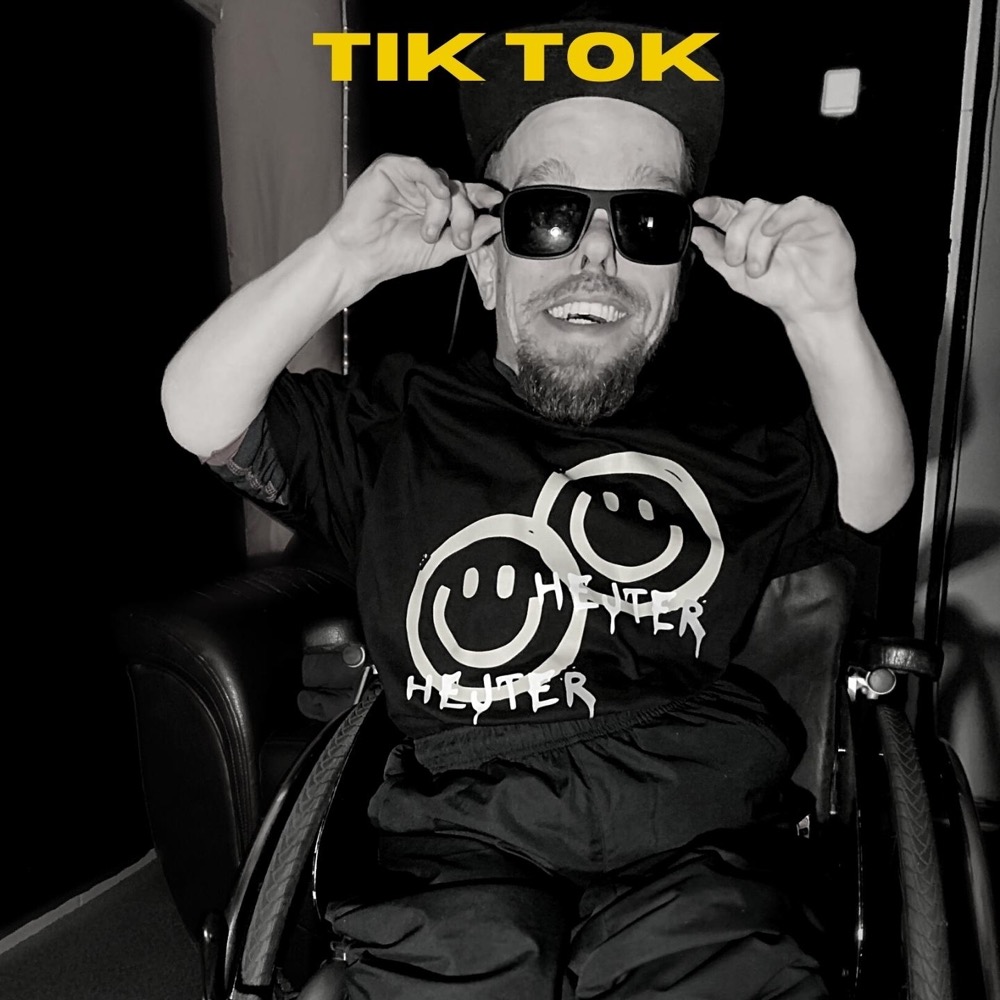 Mrjokeroficjalnie - Tik tok - Reviews - Album of The Year