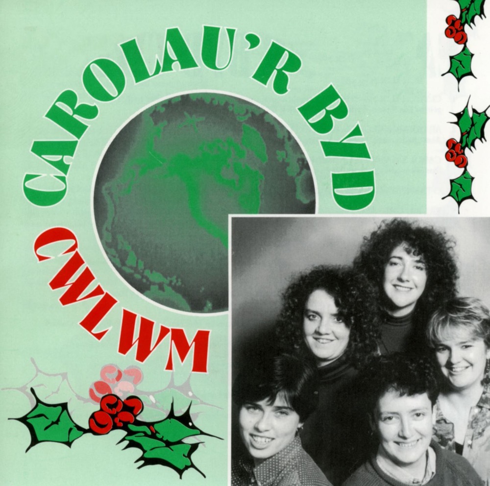 Cwlwm - Carolau'r Byd (Holiday) - Reviews - Album of The Year