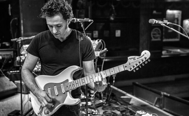 Dweezil Zappa Albums, Songs - Discography - Album of The Year