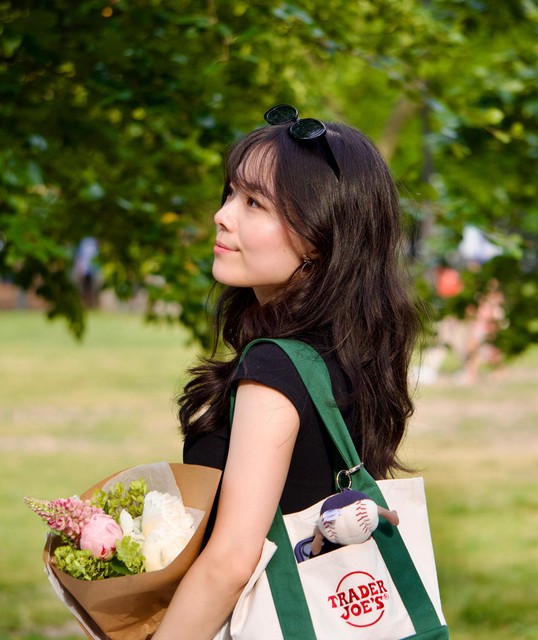 Emi Choi Albums, Songs - Discography - Album of The Year
