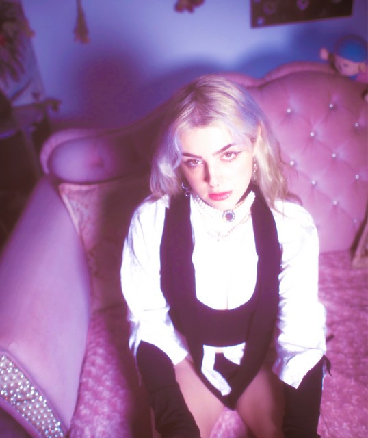 emi x Albums, Songs - Discography - Album of The Year